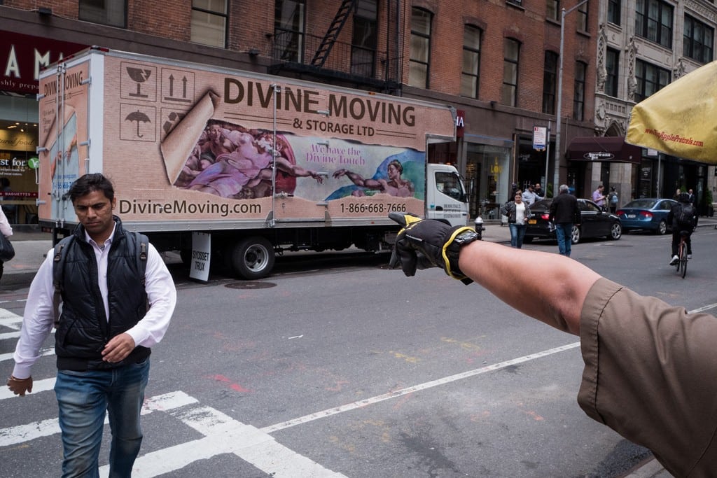 Hiring Professional Movers - Divine Moving and Storage in NYC
